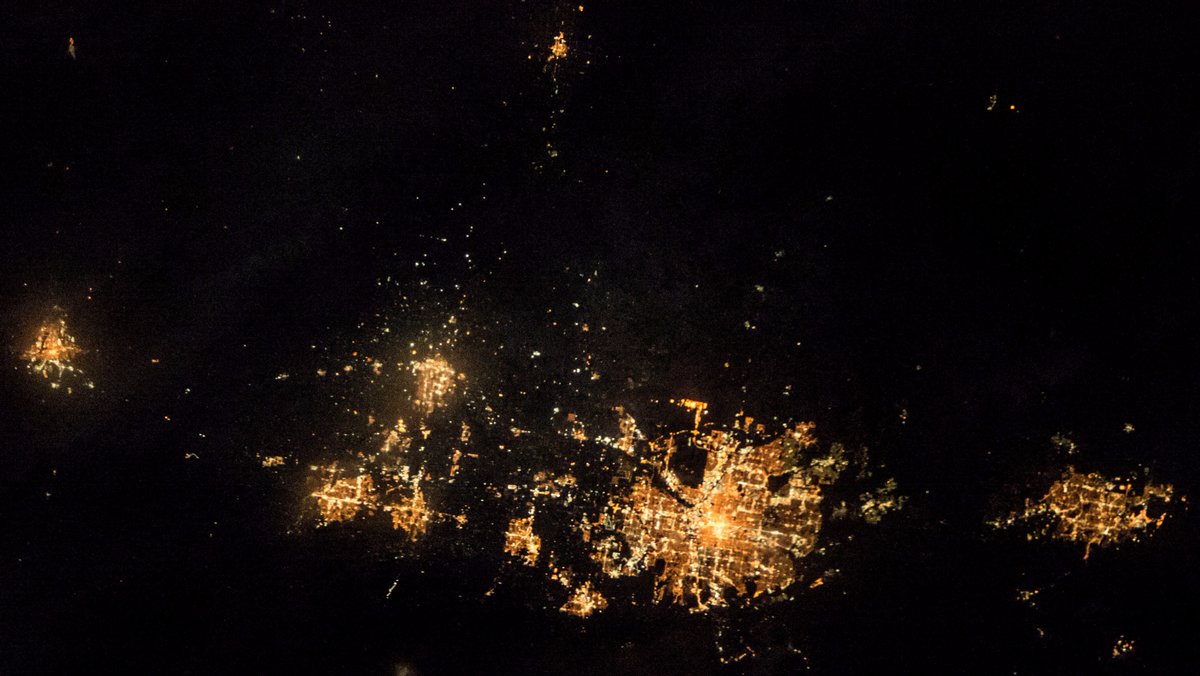 Colorado from space: Astronauts' shots of Denver and the Front Range ...