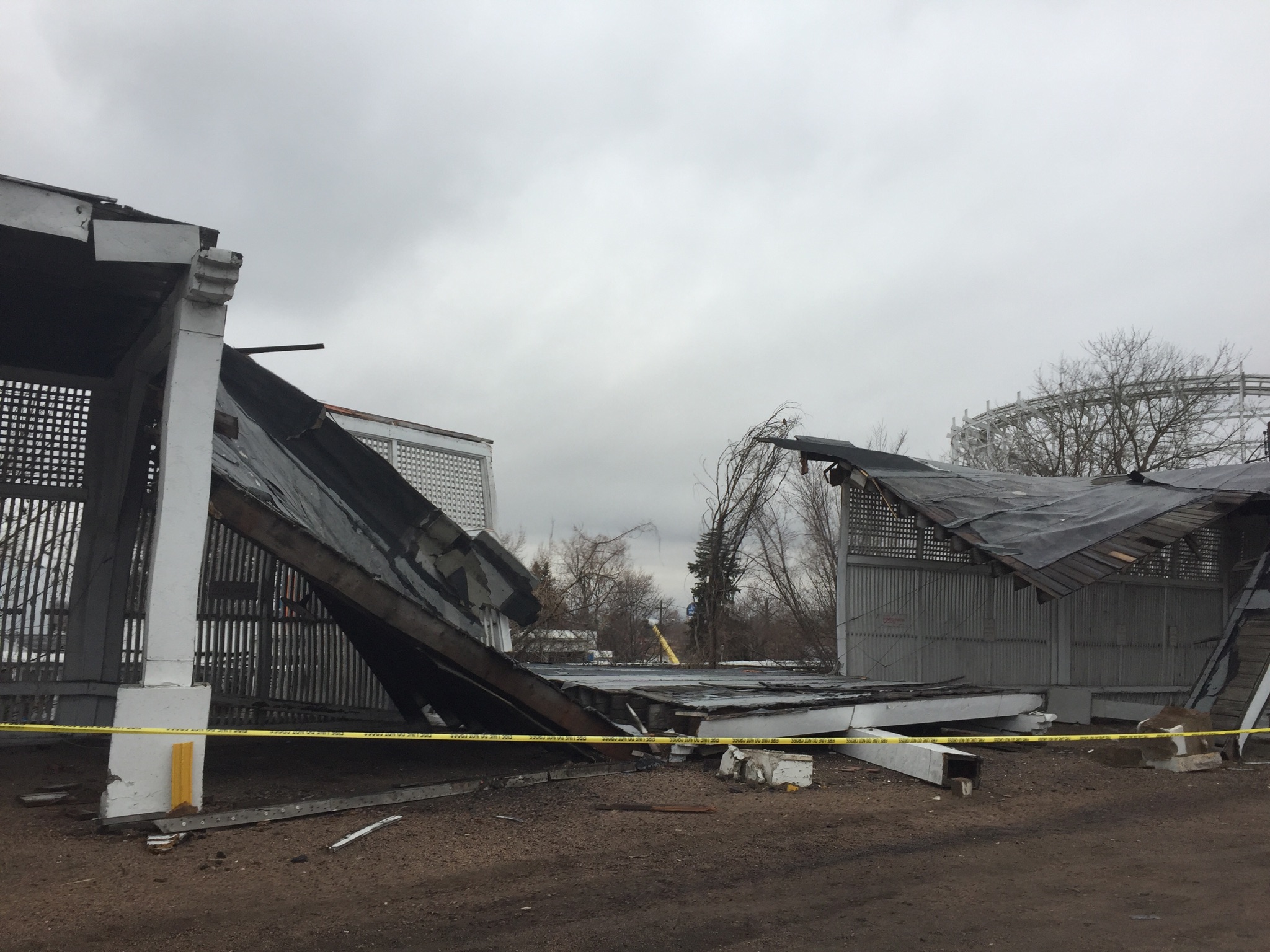 Lakeside Amusement Park parking structure collapses after being hit by ...
