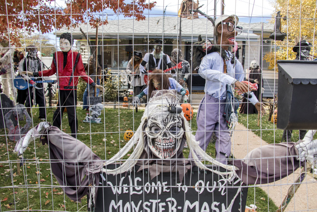 Denver's best Halloween attraction is a free show in a Mar Lee front yard
