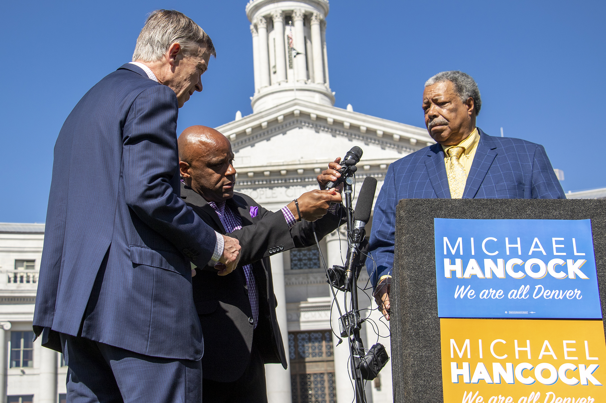 What does Denver's mayor do and how much power does the position have?