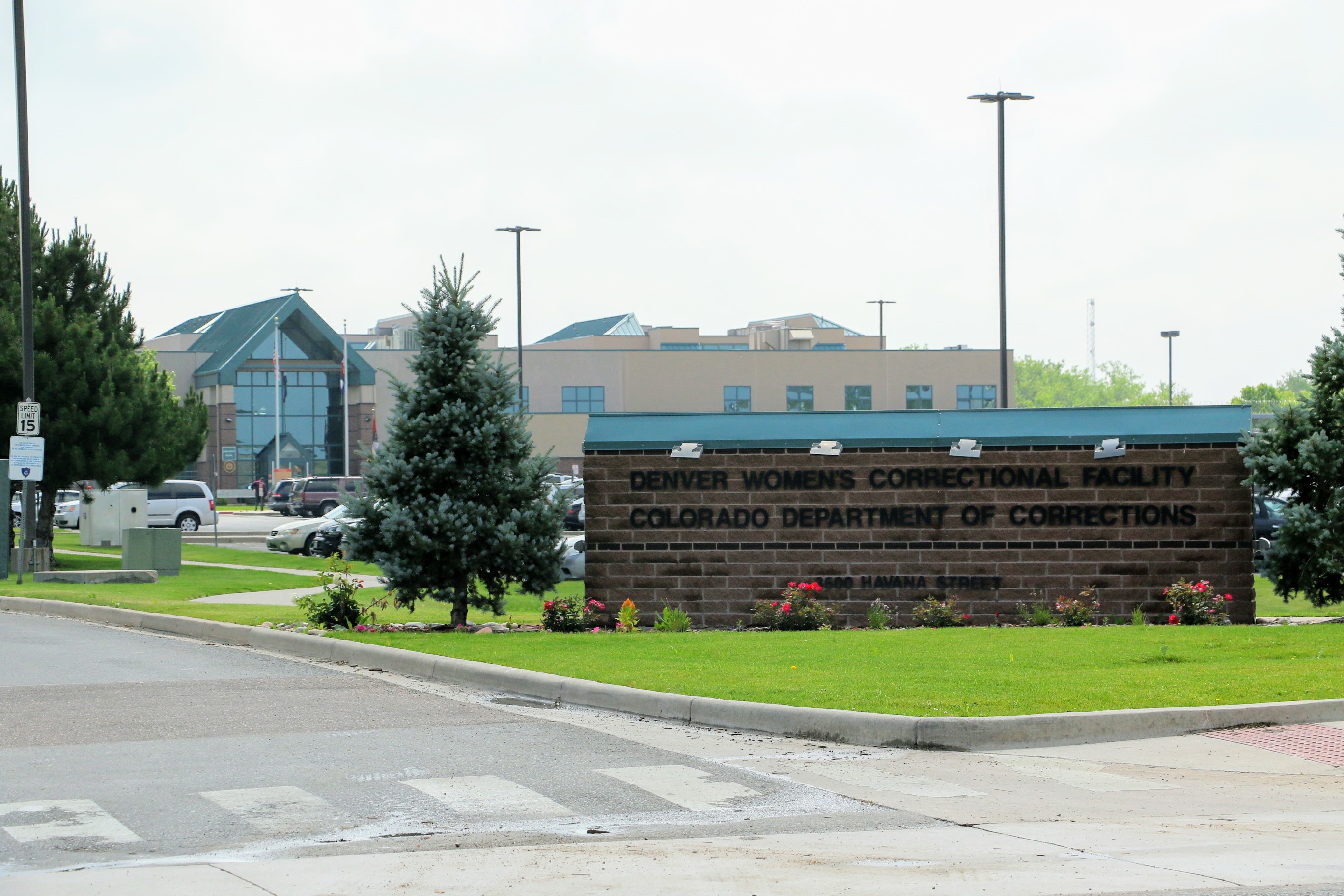 Denver Women's Correctional Facility officer arrested for attempted ...