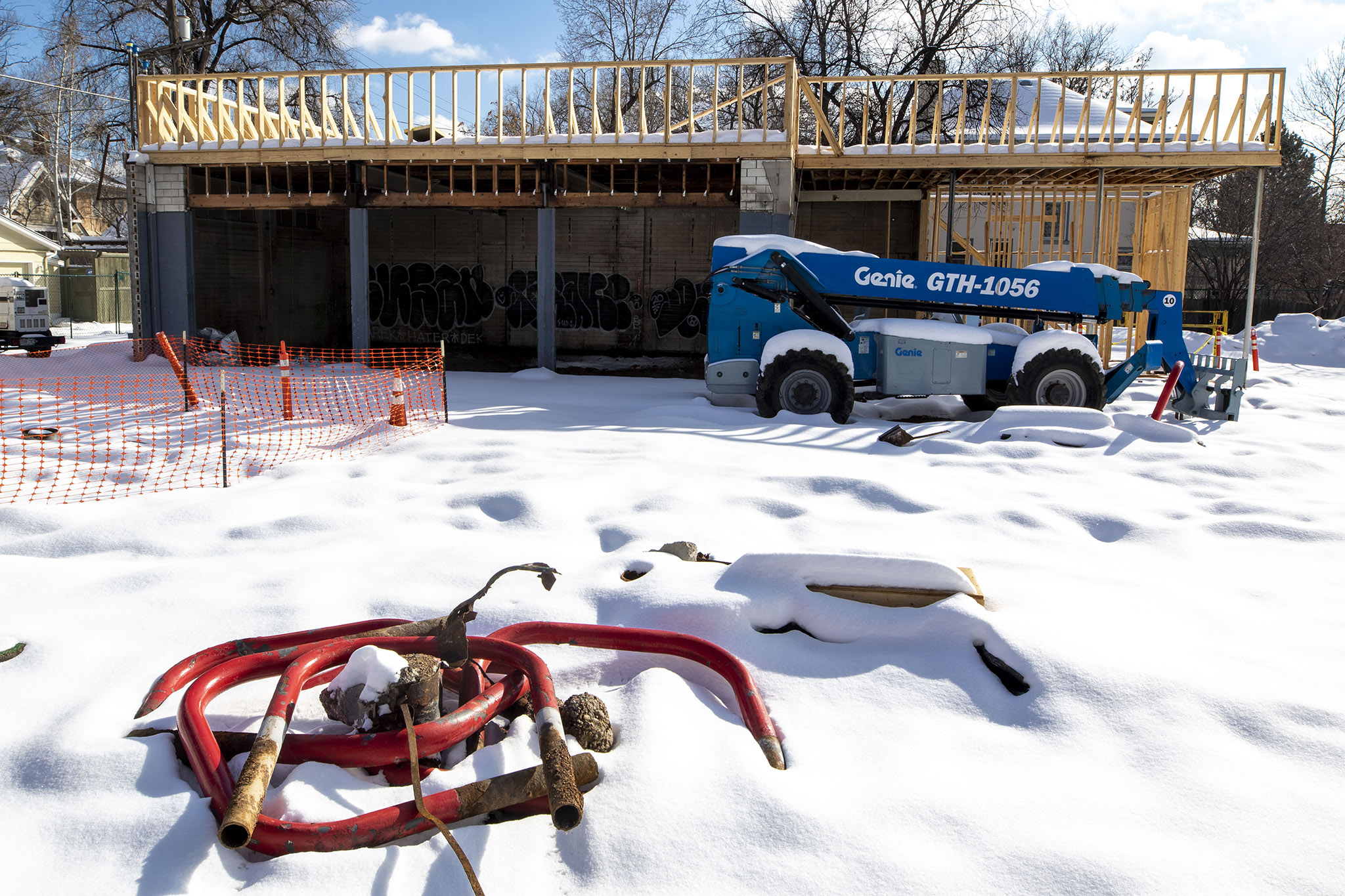The 8th and Downing Conoco gas station and garage is being (very ...