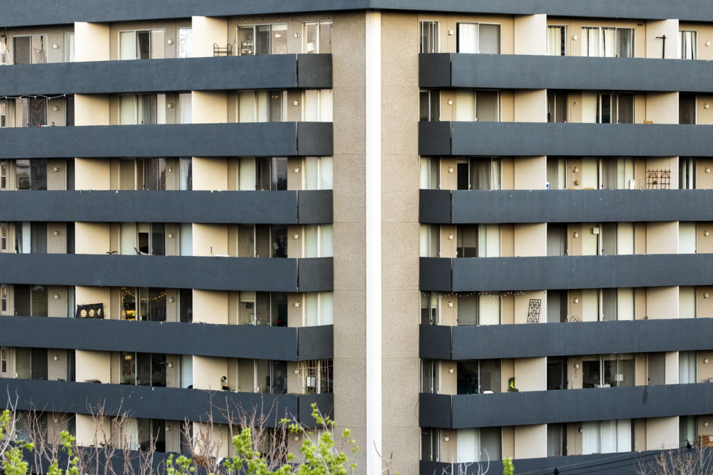 Denver metro's average rent dropped by almost $18 toward the end of ...