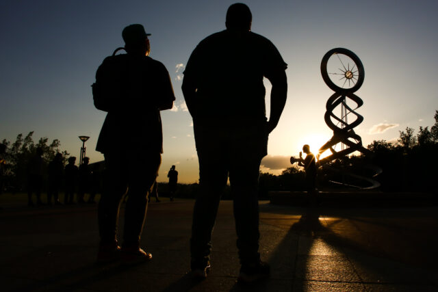 Terrance Roberts used to be in a gang. Now he's organizing protests ...
