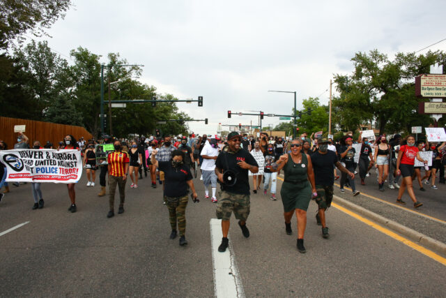Terrance Roberts used to be in a gang. Now he's organizing protests ...