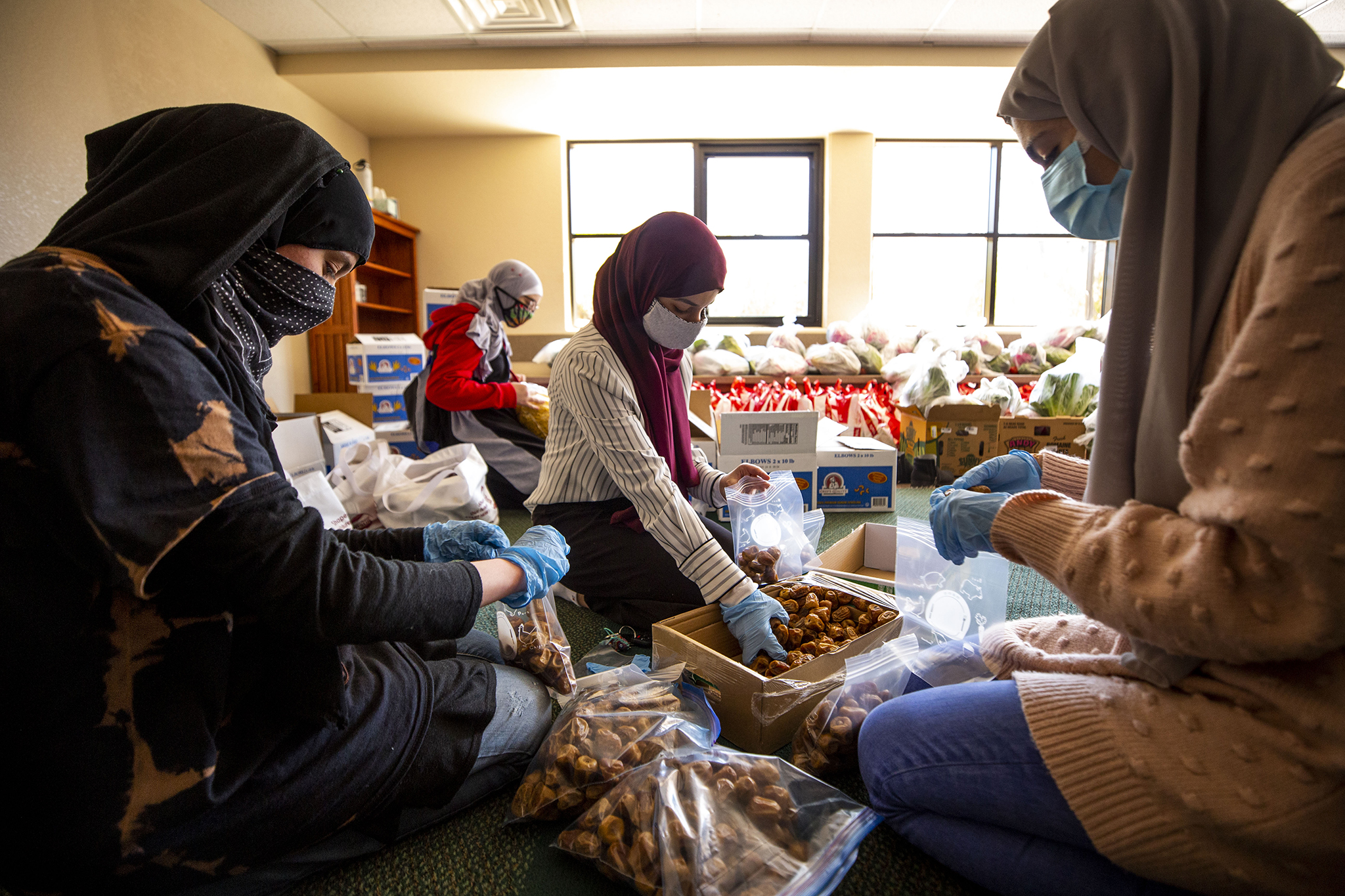 Denver's Muslim community distributed thousands of meals during Ramadan