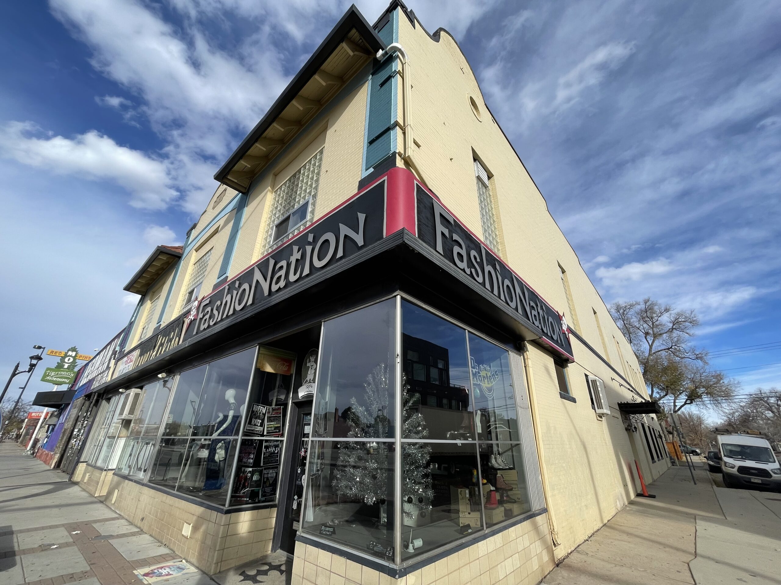 Freemasons are trying to sell their FashioNation and Denver Aikido ...