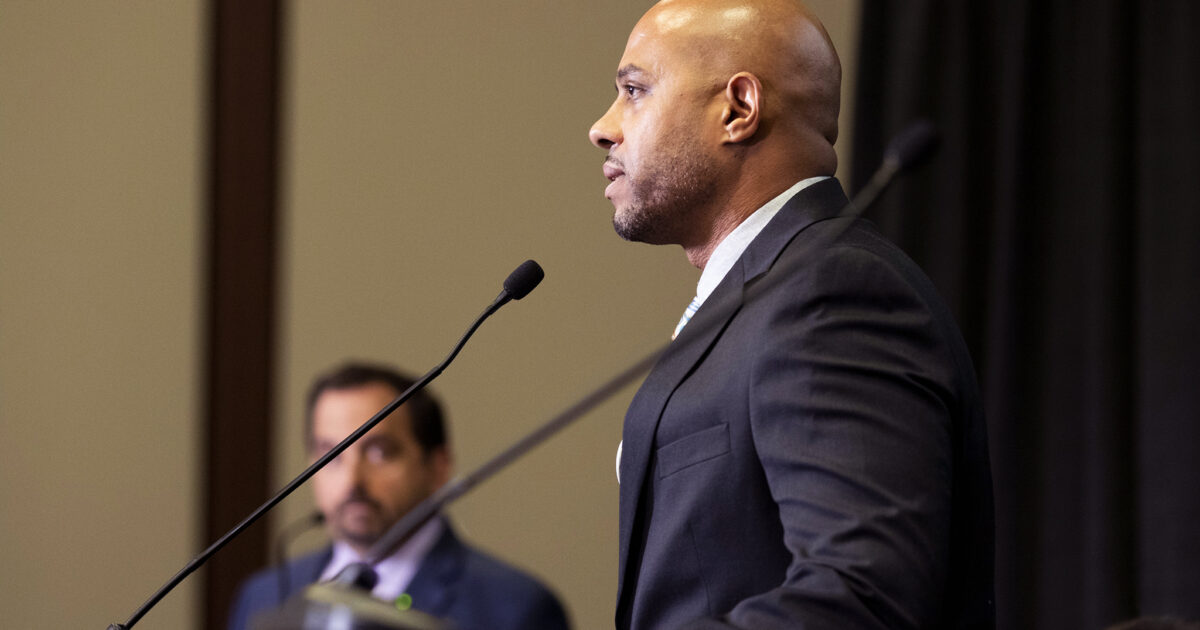 Former Blood turned 'revolutionary' Terrance Roberts on running to be ...