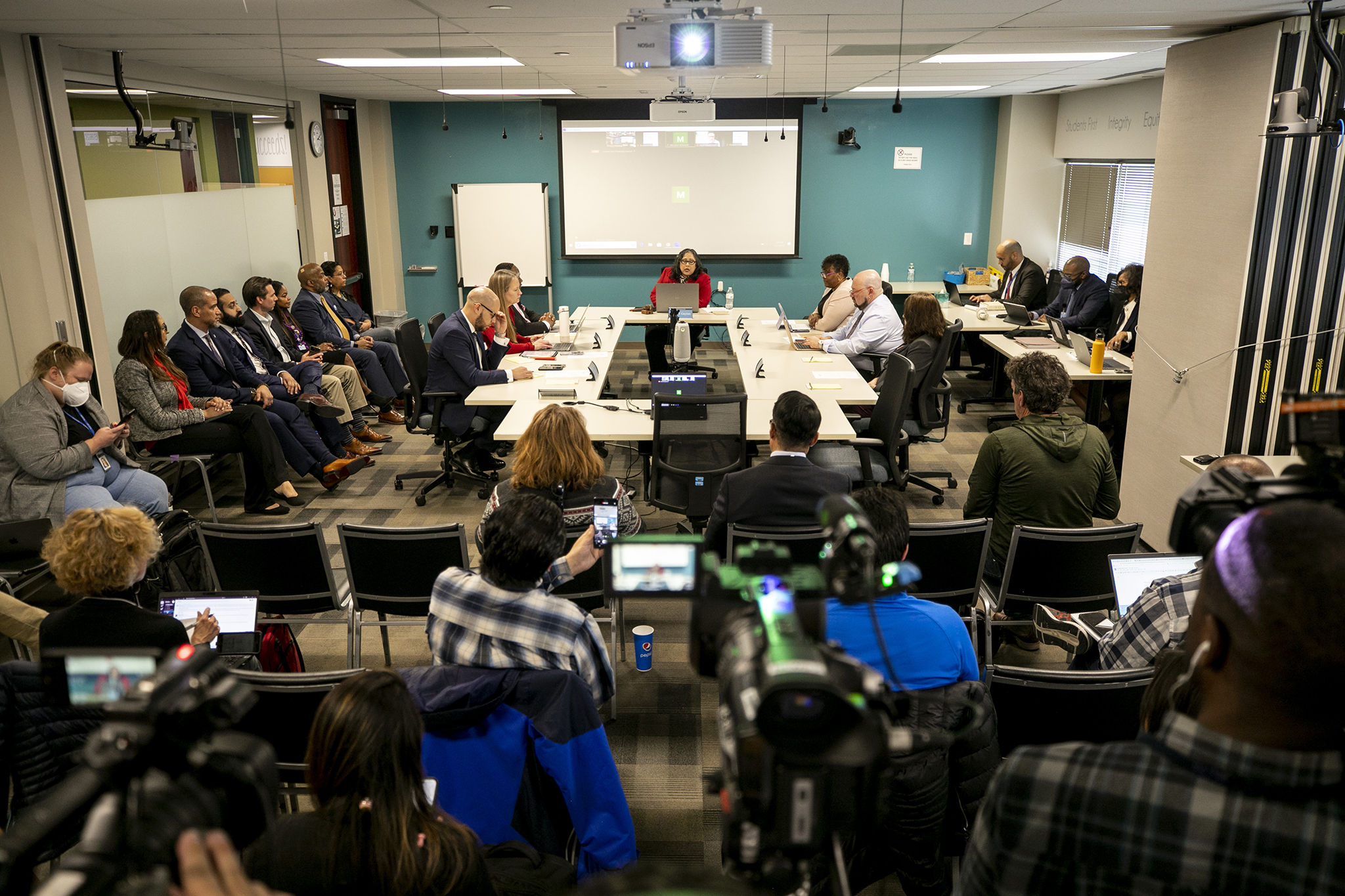 Denver school board votes to increase pay to $33,000 a year for new members