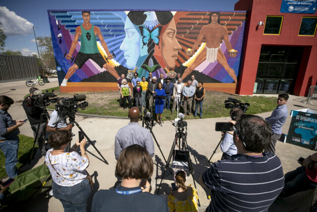 Progressive champion Lisa Calderón endorses Mike Johnston for mayor ...