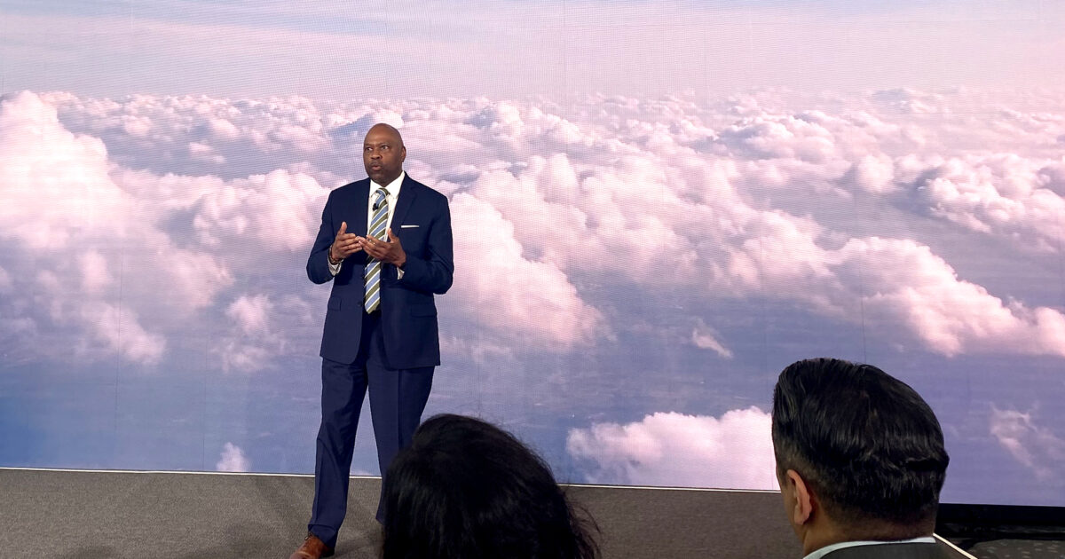 DIA boss on Peña Blvd: Transit is 'first option,' but calls for 'very ...