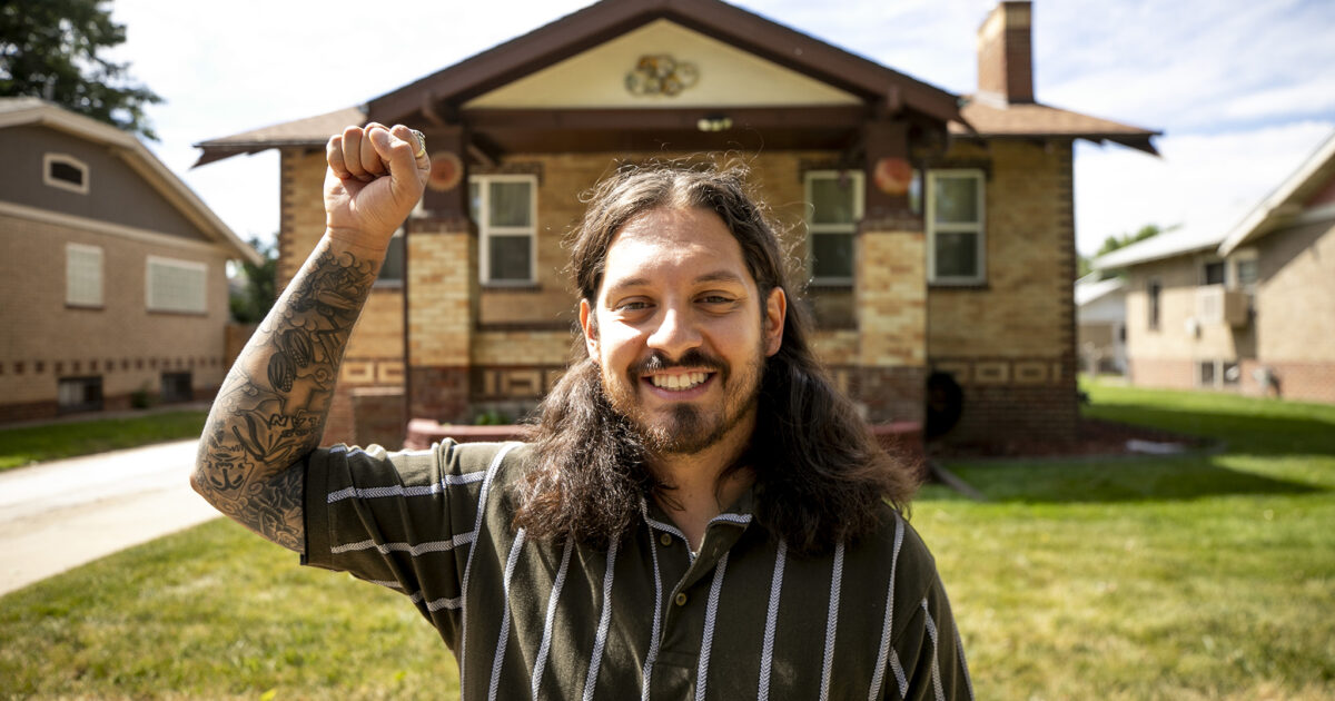 Teacher and community organizer Tim Hernández wants to go from the ...