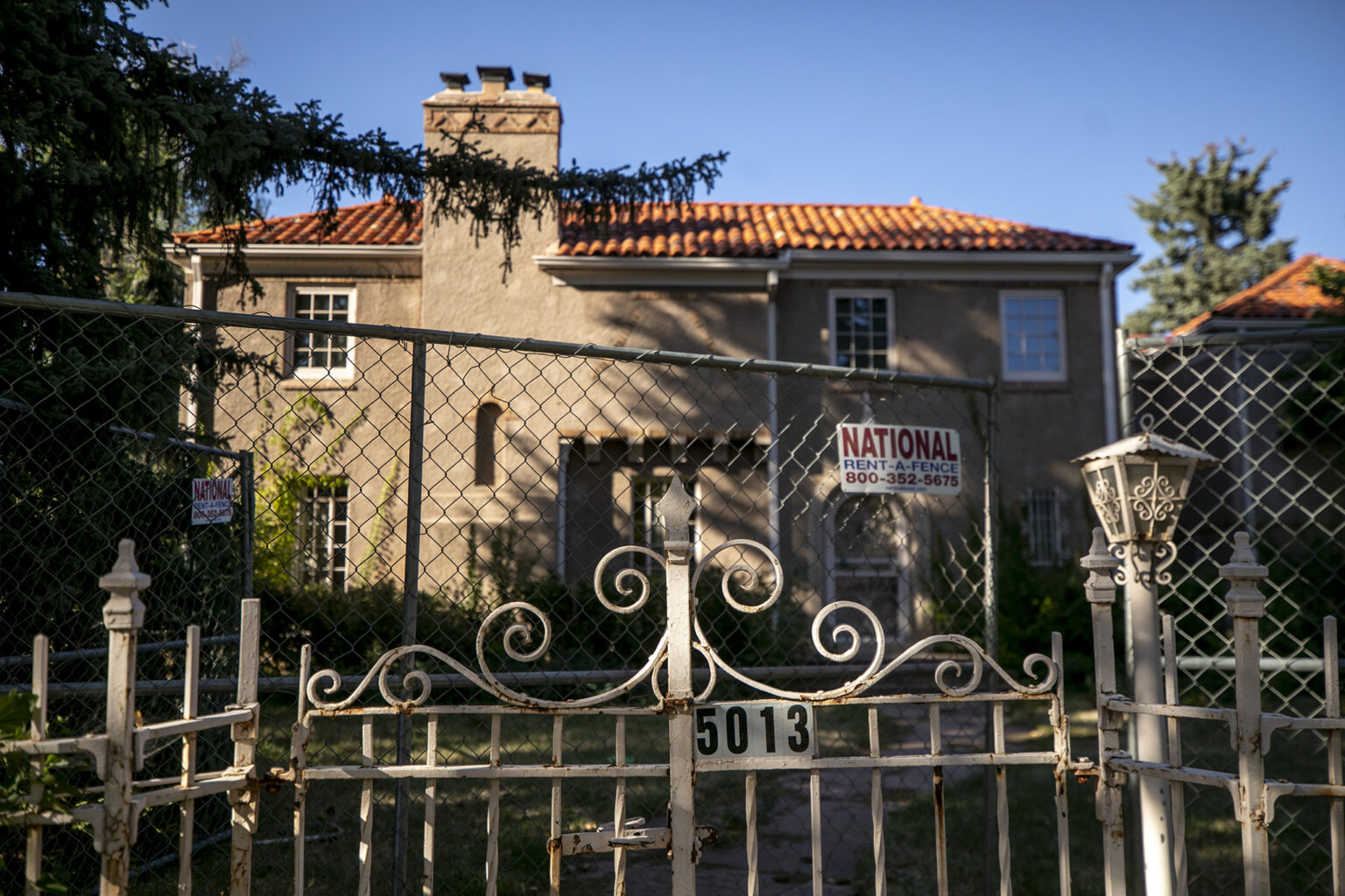 A demo company wants to raze this Park Hill mansion on Montview for ...