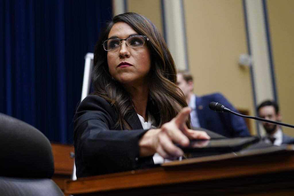 Video appears to show Rep. Lauren Boebert vaping at 'Beetlejuice' show ...