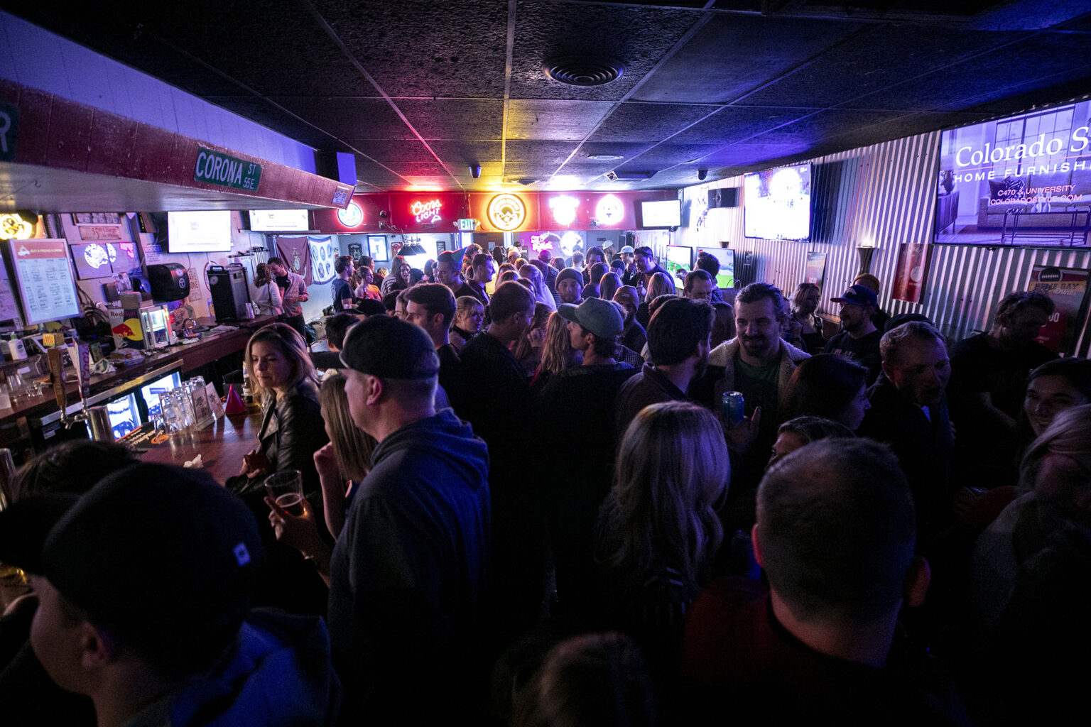 Berkeley Inn just wants to be your neighborhood bar - Denverite, the ...