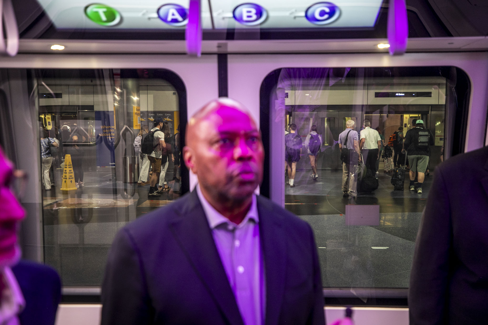 Denver airport CEO Phil Washington will retire