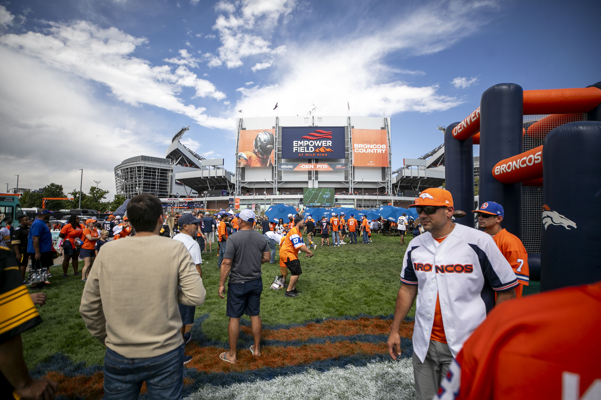 What happens to Broncos season tickets if the team moves stadiums?
