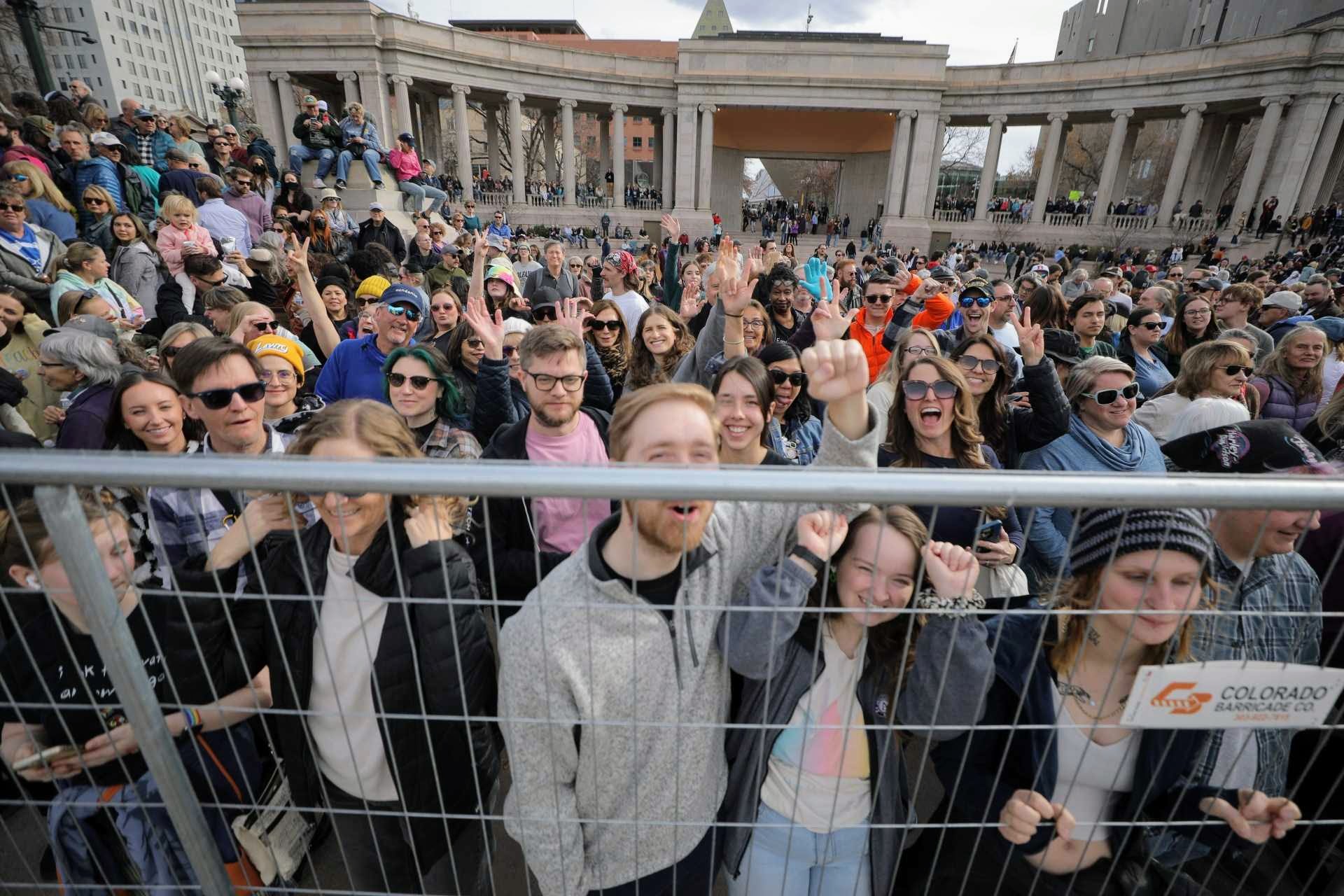 What we saw as Bernie Sanders and AOC rally in Civic Center Park