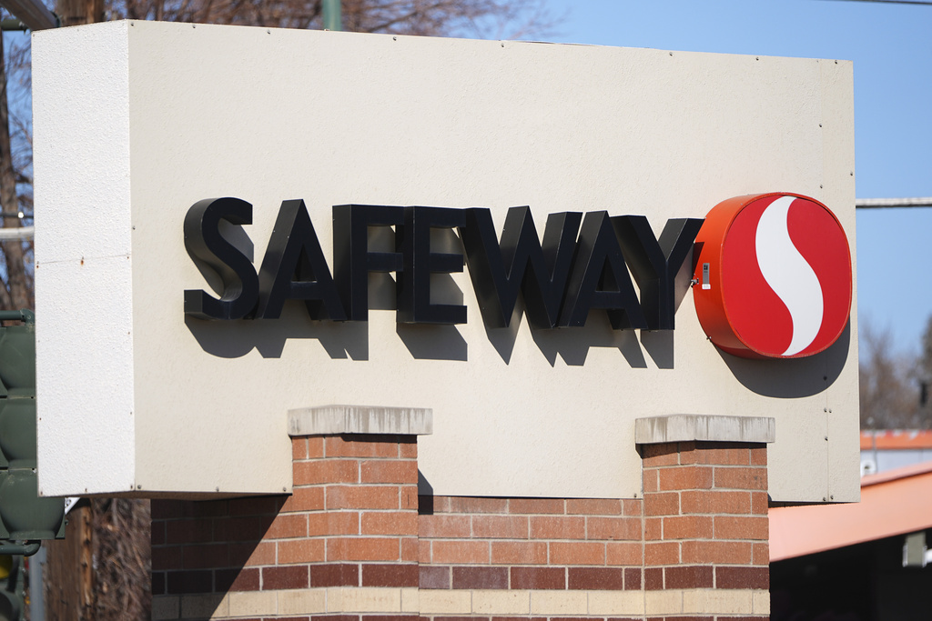 4 Safeway stores to close in Denver metro